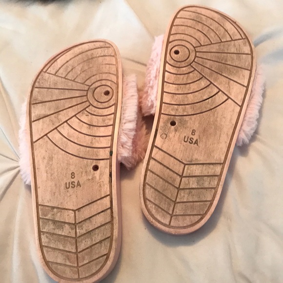 Air Underground | Shoes | Womens Air Underground Pink Fuzzy Slides Size ...